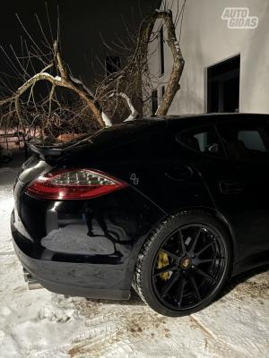 Melns Porsche Panamera 2011 Kaišiadorys, ar dzinēja tilpumu 3.60 L un nobraukumu 210 tūkst. km par 19500 €, foto 16 vietnē AUTOMOTO.COM.LV