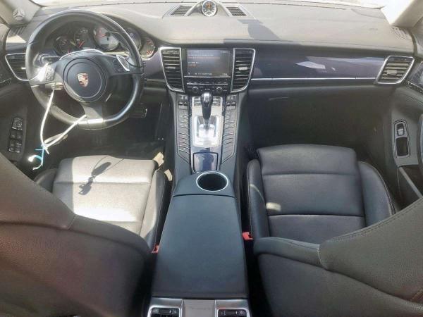 Melns Porsche Panamera 2011 Kauņa, ar dzinēja tilpumu 4.81 L un nobraukumu 176 tūkst. km par 10299 €, foto 8 vietnē AUTOMOTO.COM.LV