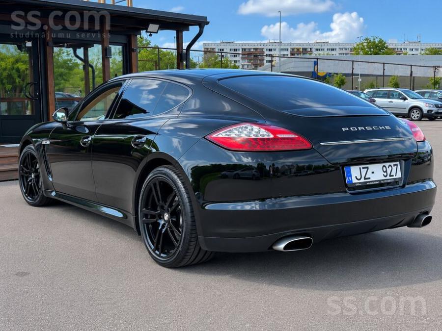 Melns Porsche Panamera 2011 Rīga, ar dzinēja tilpumu 3.60 L un nobraukumu 185 tūkst. km par 16350 €, foto 7 vietnē AUTOMOTO.COM.LV