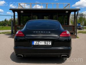 Melns Porsche Panamera 2011 Rīga, ar dzinēja tilpumu 3.60 L un nobraukumu 185 tūkst. km par 16350 €, foto 8 vietnē AUTOMOTO.COM.LV