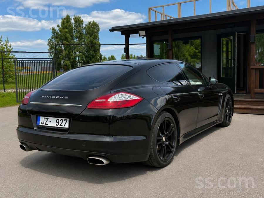 Melns Porsche Panamera 2011 Rīga, ar dzinēja tilpumu 3.60 L un nobraukumu 185 tūkst. km par 16350 €, foto 9 vietnē AUTOMOTO.COM.LV
