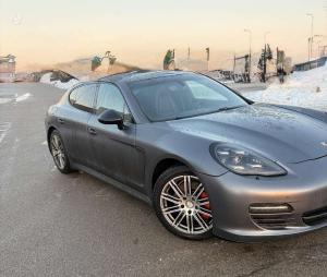 Black Porsche Panamera 2012 in Siauliai, with an engine capacity of 3.61 L and mileage of 260 thousand km for 22000 €, photo 19 on AUTOMOTO.COM.LV