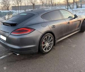Black Porsche Panamera 2012 in Siauliai, with an engine capacity of 3.61 L and mileage of 260 thousand km for 22000 €, photo 20 on AUTOMOTO.COM.LV