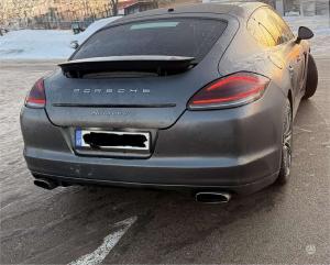 Black Porsche Panamera 2012 in Siauliai, with an engine capacity of 3.61 L and mileage of 260 thousand km for 22000 €, photo 21 on AUTOMOTO.COM.LV