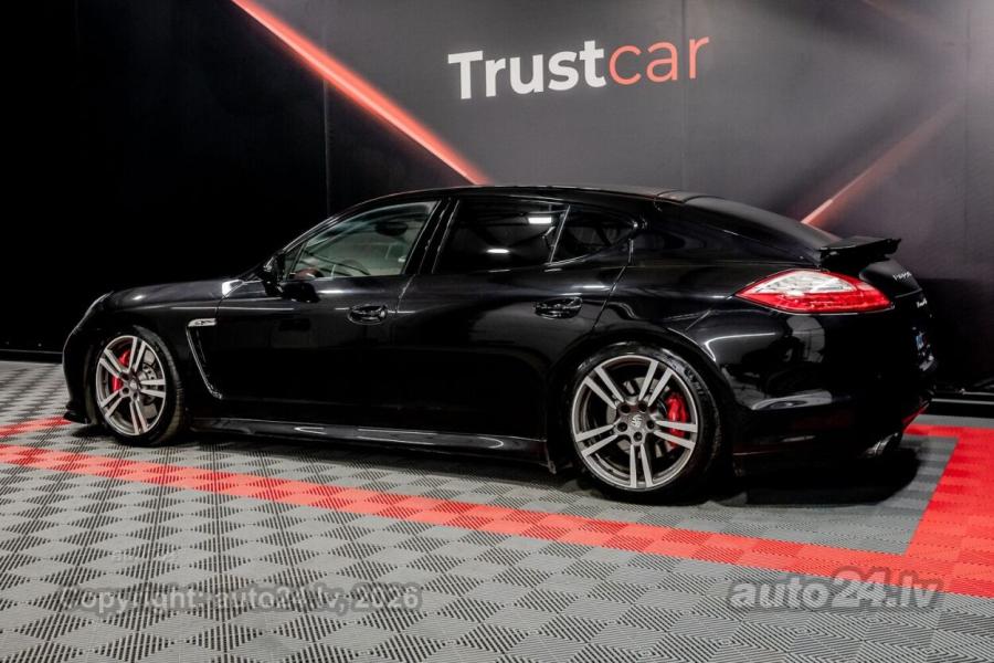 Black Porsche Panamera 2012 in Parnu, with an engine capacity of 4.80 L and mileage of 168 thousand km for 28000 €, photo 6 on AUTOMOTO.COM.LV