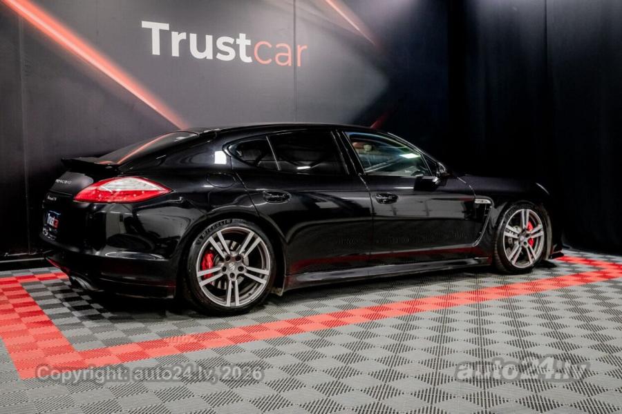 Black Porsche Panamera 2012 in Parnu, with an engine capacity of 4.80 L and mileage of 168 thousand km for 28000 €, photo 7 on AUTOMOTO.COM.LV