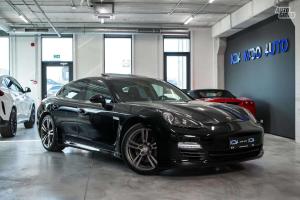 Black Porsche Panamera 2012 in Marijampole, with an engine capacity of 3.00 L and mileage of 223 thousand km for 20950 €, photo  on AUTOMOTO.COM.LV