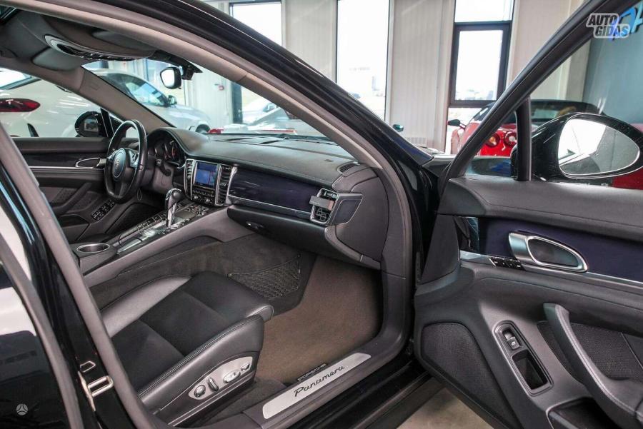 Melns Porsche Panamera 2012 Marijampole, ar dzinēja tilpumu 3.00 L un nobraukumu 223 tūkst. km par 20950 €, foto 35 vietnē AUTOMOTO.COM.LV