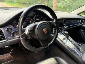 Black Porsche Panamera 2012 in Vilnius, with an engine capacity of 3.60 L and mileage of 0 thousand km for 20 €, photo 10 on AUTOMOTO.COM.LV