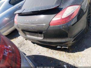 Melns Porsche Panamera 2012 Klaipėda, ar dzinēja tilpumu 0.00 L un nobraukumu 123 tūkst. km par 5500 €, foto 17 vietnē AUTOMOTO.COM.LV