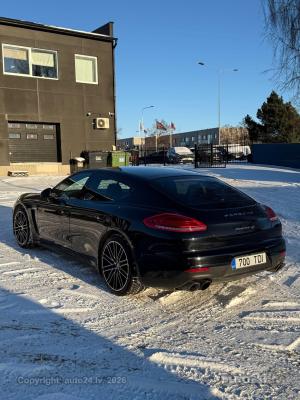 Black Porsche Panamera 2014 in Tartu, with an engine capacity of 3.00 L and mileage of 201 thousand km for 22900 €, photo 3 on AUTOMOTO.COM.LV