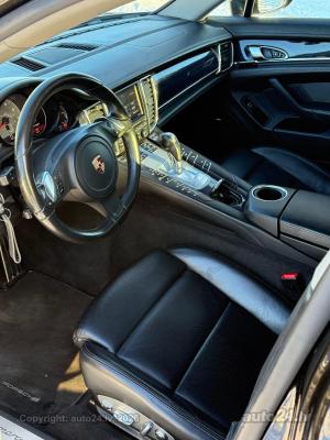 Black Porsche Panamera 2014 in Tartu, with an engine capacity of 3.00 L and mileage of 201 thousand km for 22900 €, photo 7 on AUTOMOTO.COM.LV