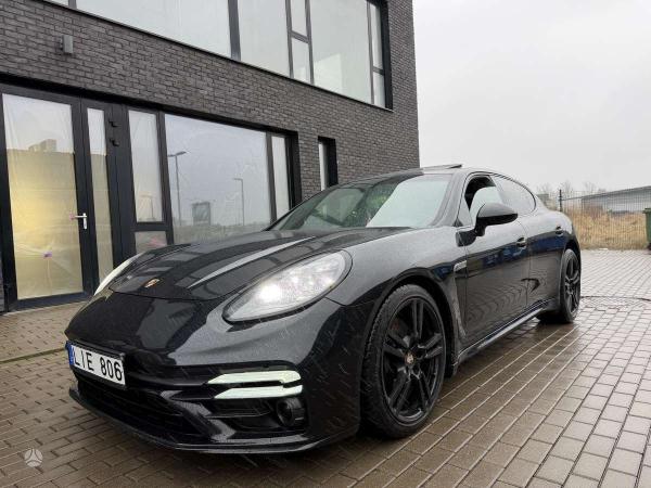 Melns Porsche Panamera 2014 Kauņa, ar dzinēja tilpumu 3.60 L un nobraukumu 200 tūkst. km par 17500 €, foto 4 vietnē AUTOMOTO.COM.LV