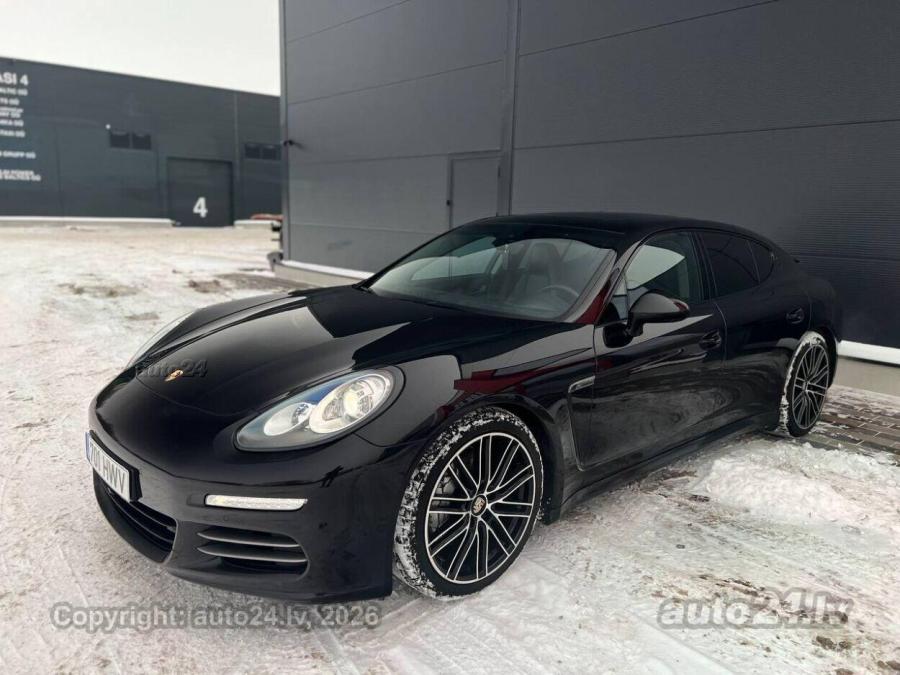 Melns Porsche Panamera 2014 Tallina, ar dzinēja tilpumu 3.00 L un nobraukumu 200 tūkst. km par 24990 €, foto 1 vietnē AUTOMOTO.COM.LV