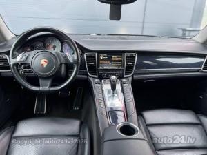 Black Porsche Panamera 2014 in Tallinn, with an engine capacity of 3.00 L and mileage of 200 thousand km for 24990 €, photo 18 on AUTOMOTO.COM.LV