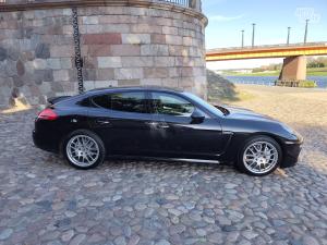 Black Porsche Panamera 2014 in Kaunas, with an engine capacity of 3.60 L and mileage of 175 thousand km for 21000 €, photo 4 on AUTOMOTO.COM.LV