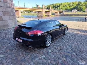 Black Porsche Panamera 2014 in Kaunas, with an engine capacity of 3.60 L and mileage of 175 thousand km for 21000 €, photo 5 on AUTOMOTO.COM.LV