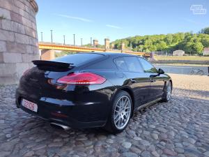 Black Porsche Panamera 2014 in Kaunas, with an engine capacity of 3.60 L and mileage of 175 thousand km for 21000 €, photo 6 on AUTOMOTO.COM.LV