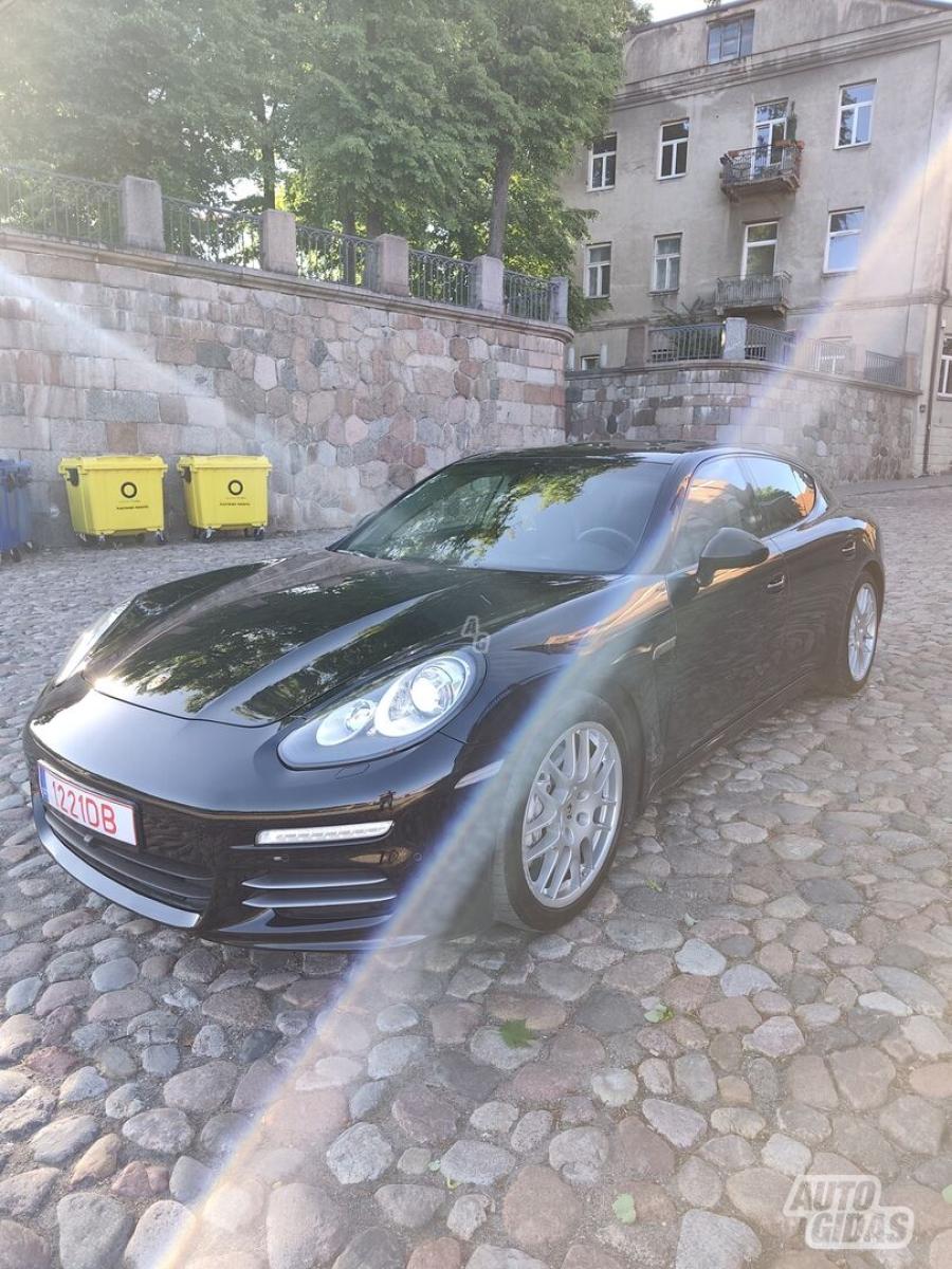 Black Porsche Panamera 2014 in Kaunas, with an engine capacity of 3.60 L and mileage of 175 thousand km for 21000 €, photo 11 on AUTOMOTO.COM.LV