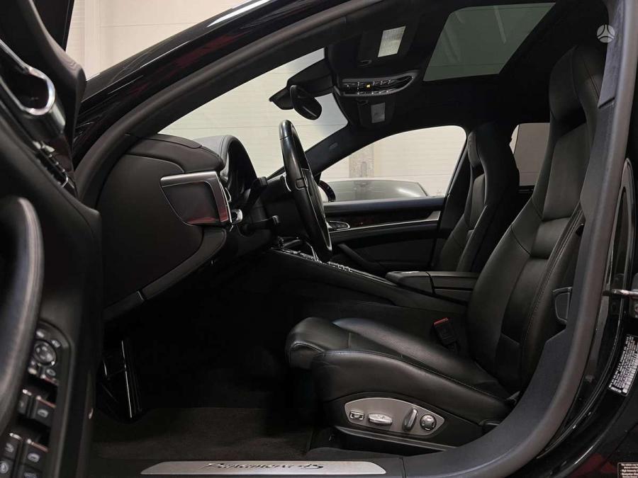 Melns Porsche Panamera 2014 Viļņa, ar dzinēja tilpumu 3.00 L un nobraukumu 97 tūkst. km par 29990 €, foto 14 vietnē AUTOMOTO.COM.LV