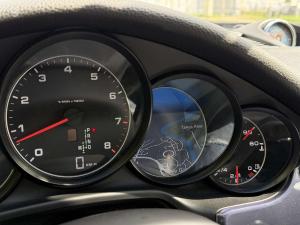 Melns Porsche Panamera 2014 Viļņa, ar dzinēja tilpumu 3.61 L un nobraukumu 176 tūkst. km par 20000 €, foto 36 vietnē AUTOMOTO.COM.LV