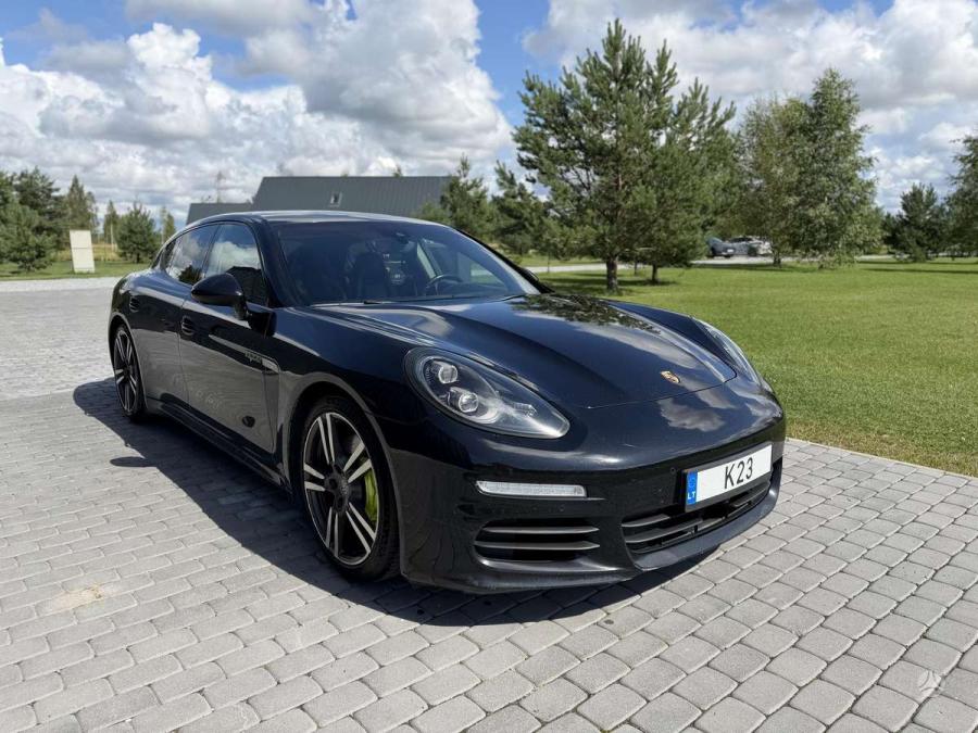 Melns Porsche Panamera 2014 Palanga, ar dzinēja tilpumu 3.00 L un nobraukumu 382 tūkst. km par 17300 €, foto 1 vietnē AUTOMOTO.COM.LV