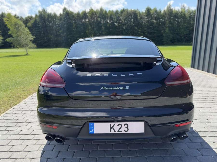 Melns Porsche Panamera 2014 Palanga, ar dzinēja tilpumu 3.00 L un nobraukumu 382 tūkst. km par 17300 €, foto 5 vietnē AUTOMOTO.COM.LV