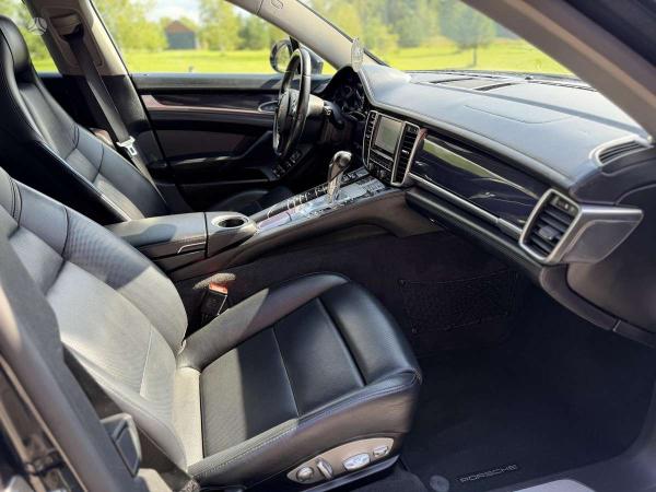 Melns Porsche Panamera 2014 Palanga, ar dzinēja tilpumu 3.00 L un nobraukumu 382 tūkst. km par 17300 €, foto 9 vietnē AUTOMOTO.COM.LV