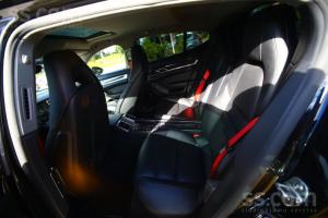 Black Porsche Panamera 2014 in Riga, with an engine capacity of 3.00 L and mileage of 174 thousand km for 20850 €, photo 9 on AUTOMOTO.COM.LV