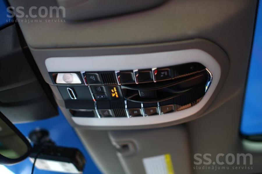 Black Porsche Panamera 2014 in Riga, with an engine capacity of 3.00 L and mileage of 174 thousand km for 20850 €, photo 14 on AUTOMOTO.COM.LV
