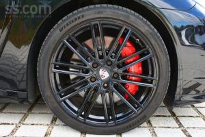 Black Porsche Panamera 2014 in Riga, with an engine capacity of 3.00 L and mileage of 174 thousand km for 20850 €, photo 22 on AUTOMOTO.COM.LV