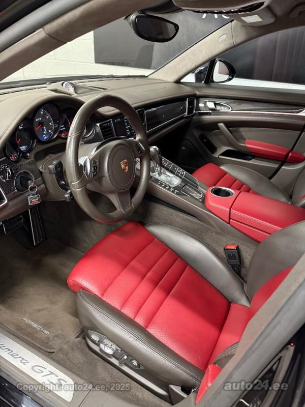 Melns Porsche Panamera 2015 Tallina, ar dzinēja tilpumu 4.80 L un nobraukumu 174 tūkst. km par 31995 €, foto 11 vietnē AUTOMOTO.COM.LV
