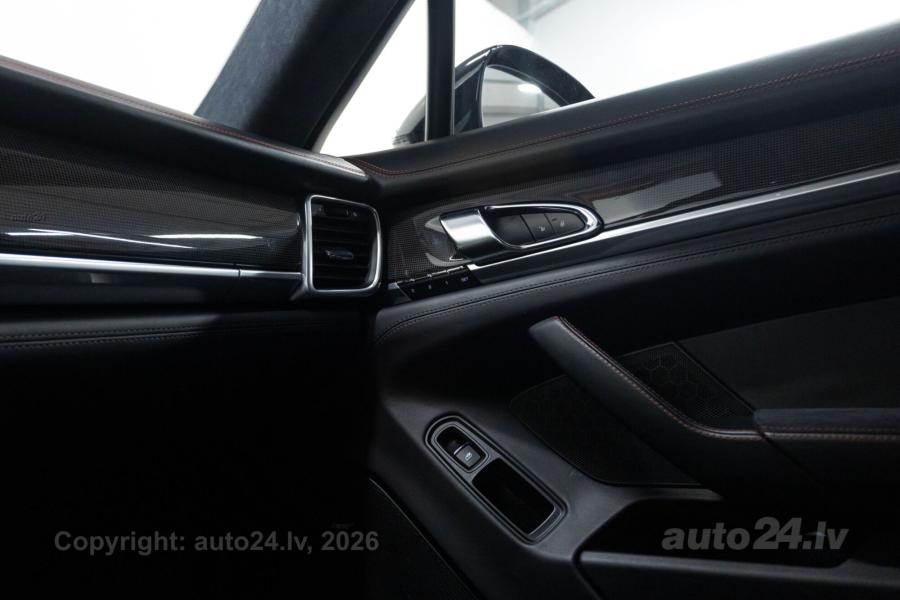 Melns Porsche Panamera 2015 Tartu, ar dzinēja tilpumu 4.81 L un nobraukumu 51 tūkst. km par 43900 €, foto 13 vietnē AUTOMOTO.COM.LV