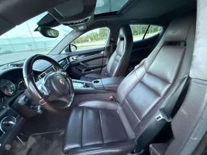 Black Porsche Panamera 2015 in Vilnius, with an engine capacity of 3.00 L and mileage of 106 thousand km for 18500 €, photo 11 on AUTOMOTO.COM.LV