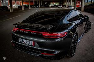 Melns Porsche Panamera 2017 Kauņa, ar dzinēja tilpumu 3.00 L un nobraukumu 106 tūkst. km par 44000 €, foto 4 vietnē AUTOMOTO.COM.LV