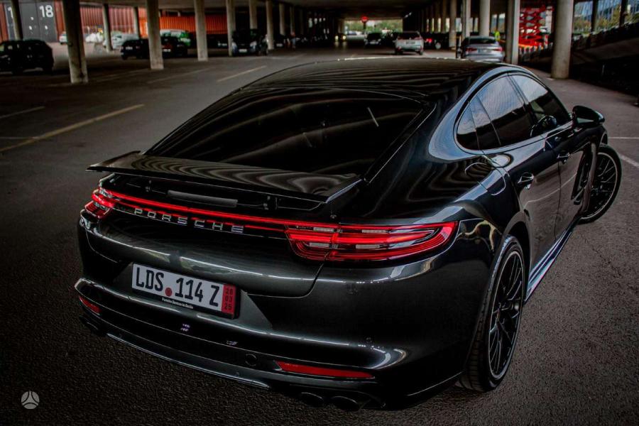 Melns Porsche Panamera 2017 Kauņa, ar dzinēja tilpumu 3.00 L un nobraukumu 106 tūkst. km par 44000 €, foto 4 vietnē AUTOMOTO.COM.LV