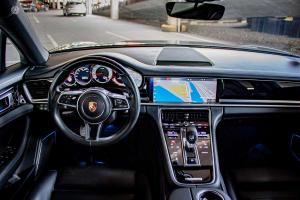 Melns Porsche Panamera 2017 Kauņa, ar dzinēja tilpumu 3.00 L un nobraukumu 106 tūkst. km par 44000 €, foto 13 vietnē AUTOMOTO.COM.LV