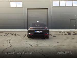 Black Porsche Panamera 2017 in Tallinn, with an engine capacity of 4.00 L and mileage of 184 thousand km for 68500 €, photo 7 on AUTOMOTO.COM.LV