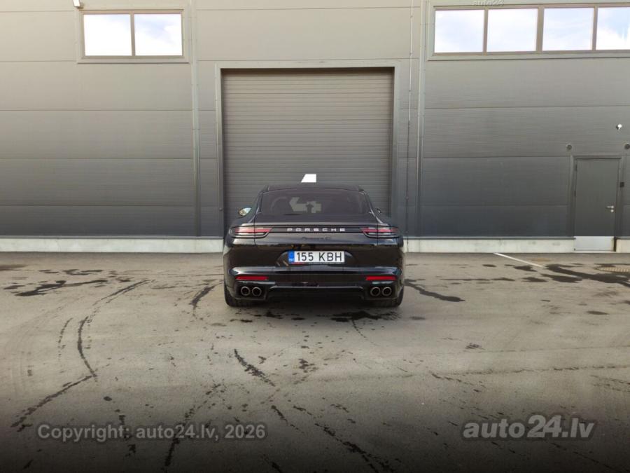 Black Porsche Panamera 2017 in Tallinn, with an engine capacity of 4.00 L and mileage of 184 thousand km for 68500 €, photo 7 on AUTOMOTO.COM.LV