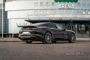 Black Porsche Panamera 2017 in Tallinn, with an engine capacity of 2.90 L and mileage of 176 thousand km for 44000 €, photo 5 on AUTOMOTO.COM.LV
