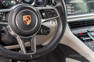 Black Porsche Panamera 2017 in Tallinn, with an engine capacity of 2.90 L and mileage of 176 thousand km for 44000 €, photo 7 on AUTOMOTO.COM.LV