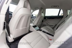 Black Porsche Panamera 2017 in Tallinn, with an engine capacity of 2.90 L and mileage of 176 thousand km for 44000 €, photo 12 on AUTOMOTO.COM.LV