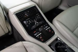 Black Porsche Panamera 2017 in Tallinn, with an engine capacity of 2.90 L and mileage of 176 thousand km for 44000 €, photo 13 on AUTOMOTO.COM.LV