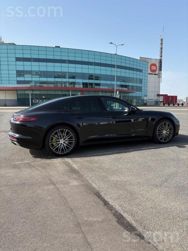 Melns Porsche Panamera 2017 Rīga, ar dzinēja tilpumu 2.90 L un nobraukumu 73 tūkst. km par 51900 €, foto 1 vietnē AUTOMOTO.COM.LV