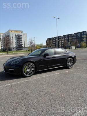 Черный Порше Панамера 2017 в Рига, объемом двигателя 2.90 л и пробегом 73 тыс. км за 51900 €, фото 4 на AUTOMOTO.COM.LV