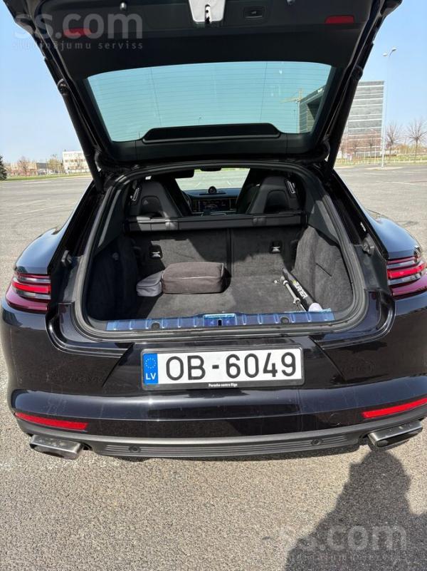 Melns Porsche Panamera 2017 Rīga, ar dzinēja tilpumu 2.90 L un nobraukumu 73 tūkst. km par 51900 €, foto 7 vietnē AUTOMOTO.COM.LV