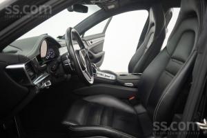 Melns Porsche Panamera 2017 Tallina, ar dzinēja tilpumu 2.90 L un nobraukumu 160 tūkst. km par 48899 €, foto 10 vietnē AUTOMOTO.COM.LV