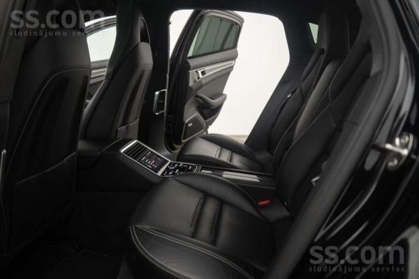 Black Porsche Panamera 2017 in Tallinn, with an engine capacity of 2.90 L and mileage of 160 thousand km for 48899 €, photo 10 on AUTOMOTO.COM.LV
