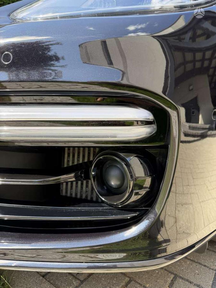 Black Porsche Panamera 2017 in Kaunas, with an engine capacity of 2.89 L and mileage of 179 thousand km for 41650 €, photo 10 on AUTOMOTO.COM.LV