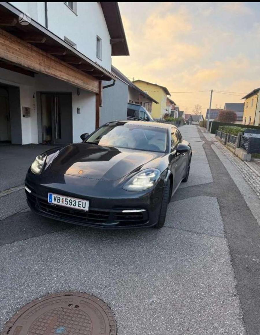 Melns Porsche Panamera 2018 Marijampole, ar dzinēja tilpumu 2.90 L un nobraukumu 193 tūkst. km par 41950 €, foto 1 vietnē AUTOMOTO.COM.LV
